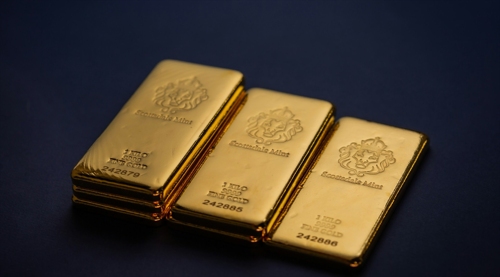Gold Spot Price Hits New Record at $3.4K: How Much Is Gold Per Ounce ...